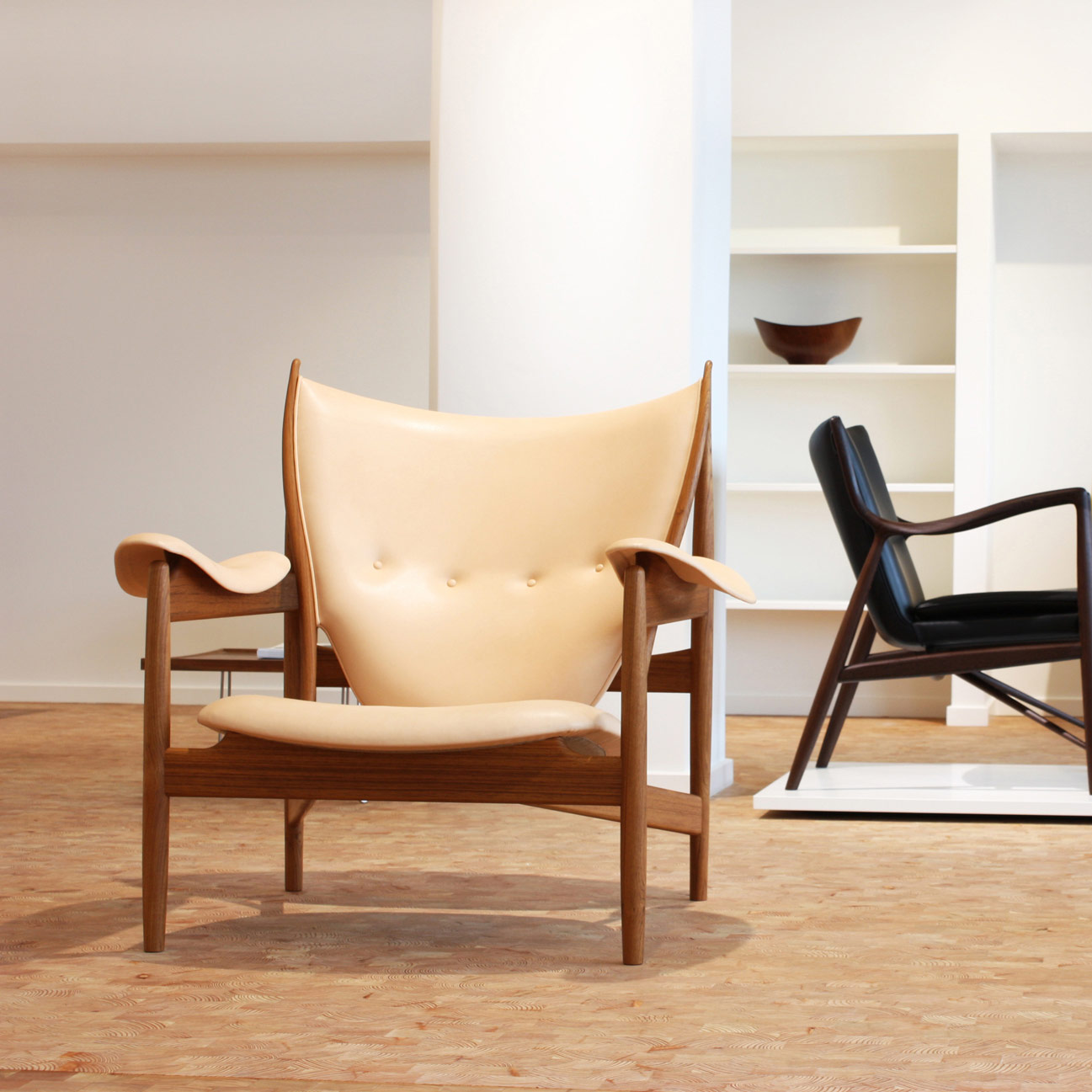 Høvdingestolen af Finn Juhl - Køb den her!